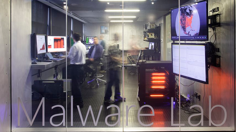 Notícias: Microsoft vai melhorar proteção contra malwares com inteligên